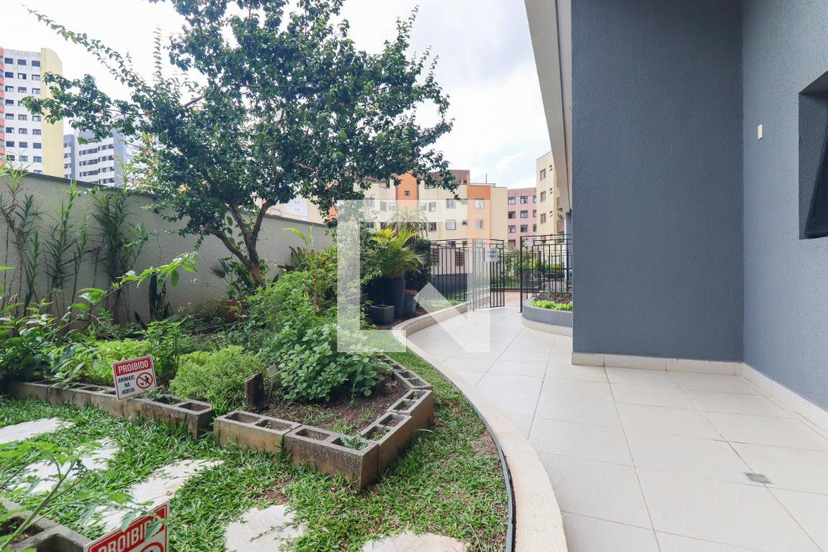 Condomínio Edifício Viverdi, Cristo Rei - Curitiba - Alugue ou Compre - QuintoAndar