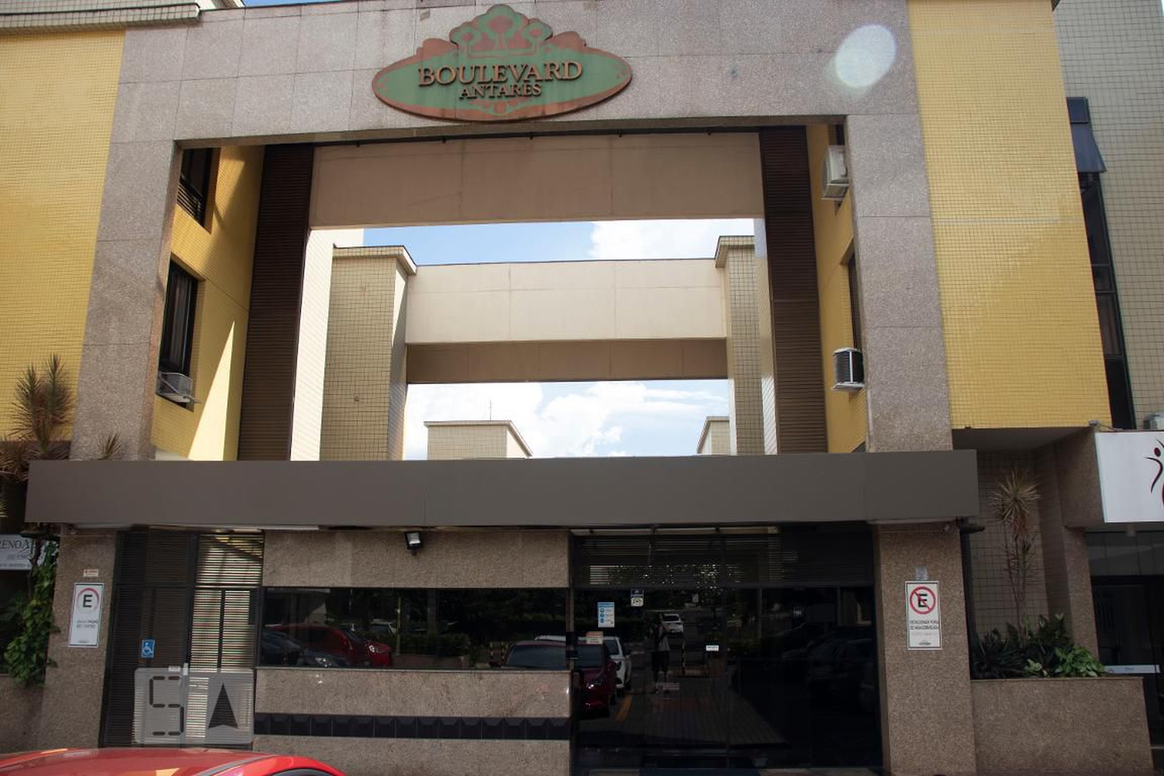 Condomínio Saint Tropez, Setor Sudoeste - Brasília - Alugue ou Compre - QuintoAndar