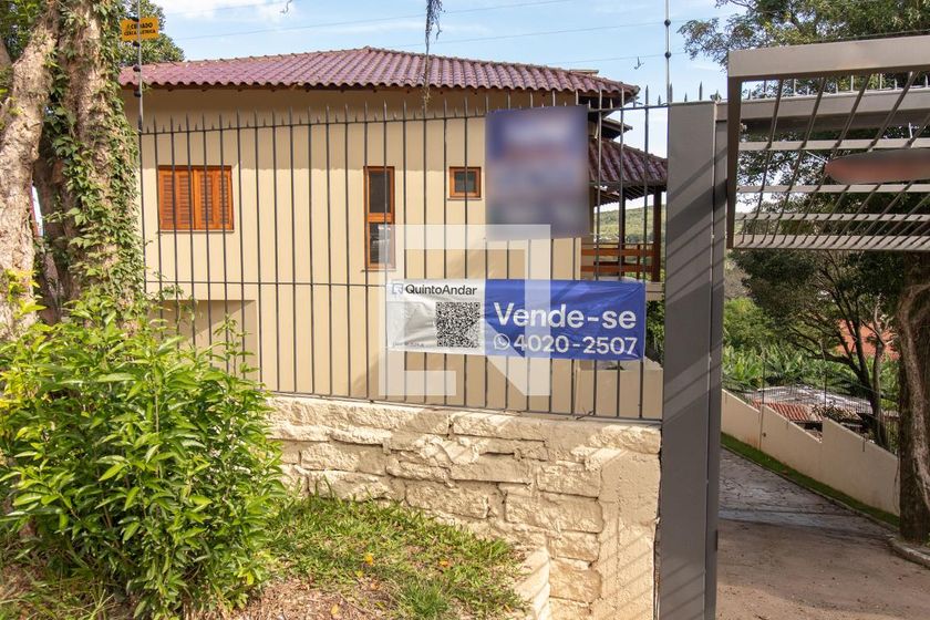 Condomínio em Avenida Vicente Monteggia, 1669, Cavalhada - Porto Alegre ...