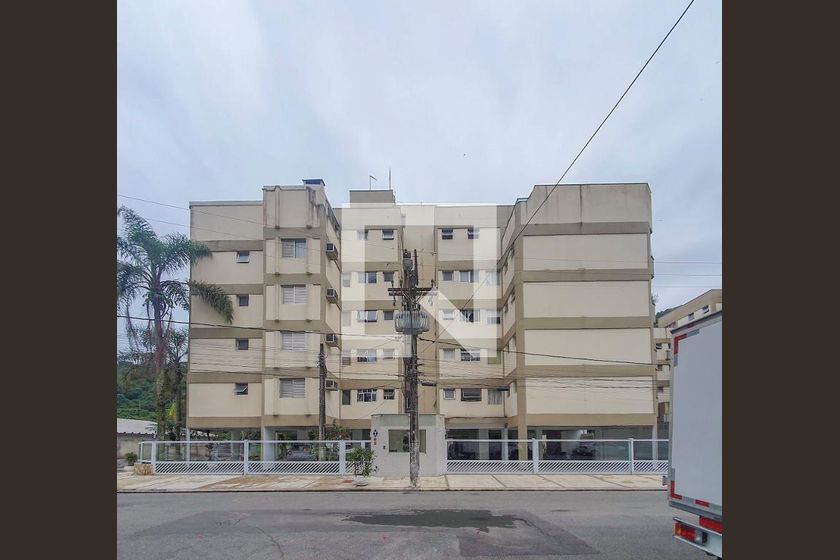 Edifício Green Hills, Vila Júlia - Guarujá - Alugue ou Compre - QuintoAndar