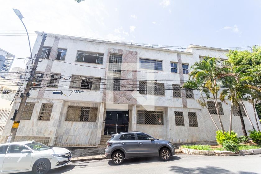 Condomínio em Rua Felipe dos Santos, 667, Lourdes - Belo Horizonte ...