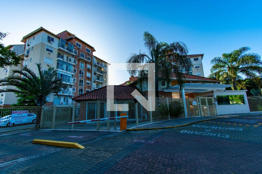 Condomínio Jardim Baviera, Igará - Canoas - Alugue ou Compre - QuintoAndar